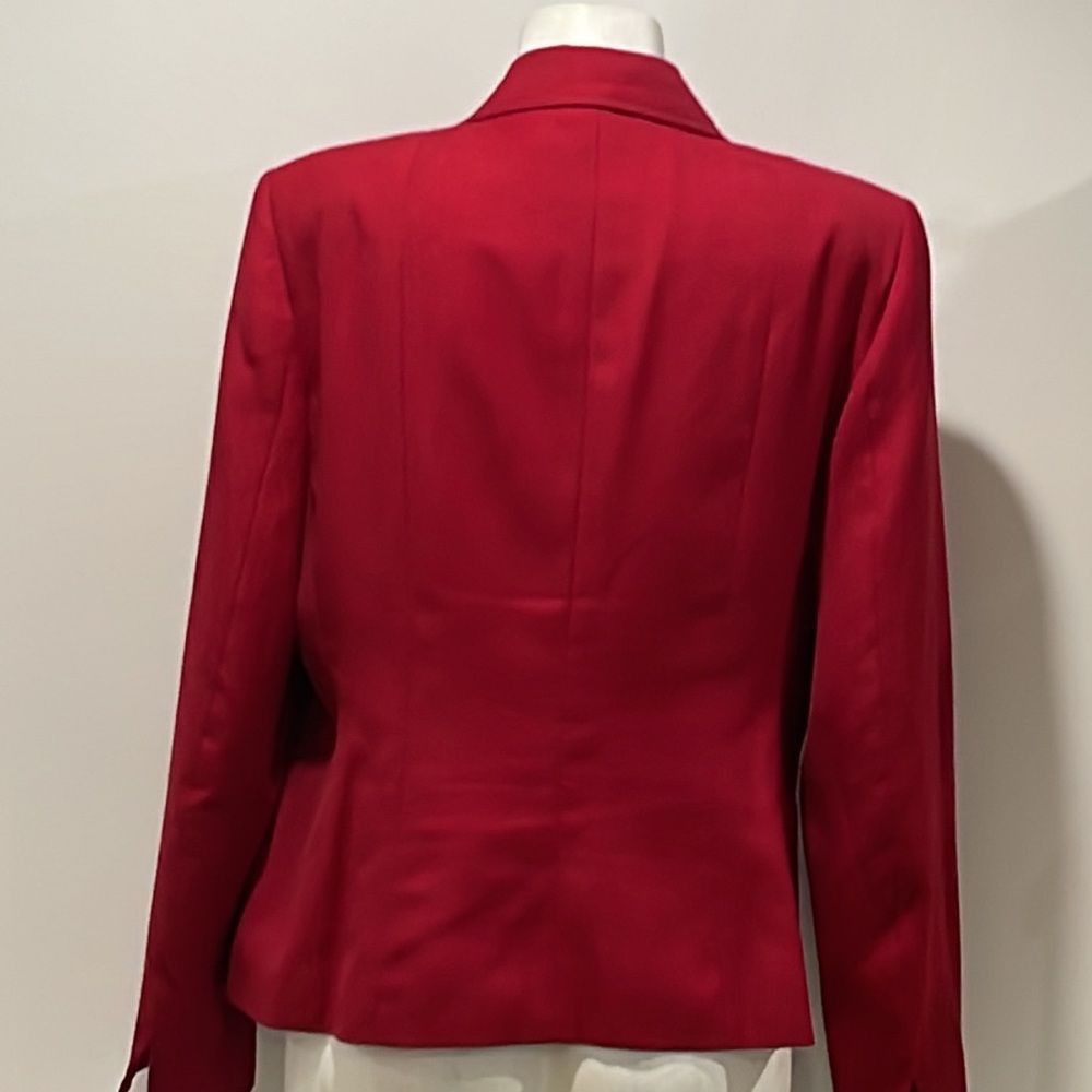 Beautiful Red Blazer Created Exclusively For Mary Kay - Gem